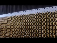 Aangepaste grootte Decoratieve Gouden Aluminium Metalen Mesh Douche Plafond Muur Kamer Gordijn