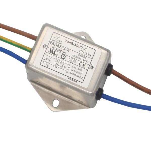 ストリップをつけるLEDのための220V 3A 6A EMI EMCの交流電力のノイズ・フィルタ