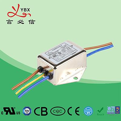 ストリップをつけるLEDのための220V 3A 6A EMI EMCの交流電力のノイズ・フィルタ
