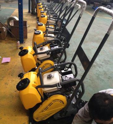 Cina Compattatore resistente del piatto di operazione facile con il motore/serbatoio di acqua di Honda in vendita