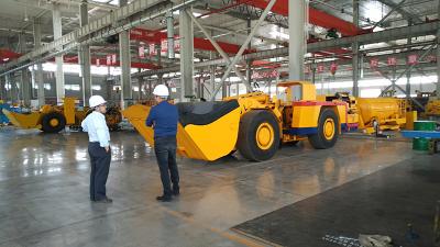 Cina Camion di cantieri sotterranei del carico utile 3m3 di Deutz BF6L912W 6000kgs in vendita