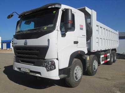 Cina Serbatoio di combustibile 300L dell'autocarro con cassone ribaltabile del carraio di 8×4 Sinotruk Howo A7 371hp 12 in vendita
