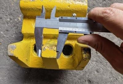 China Innovative Temporary Railway Rail Joint Clamp GWJ Non-hole Clamping Device for sale
