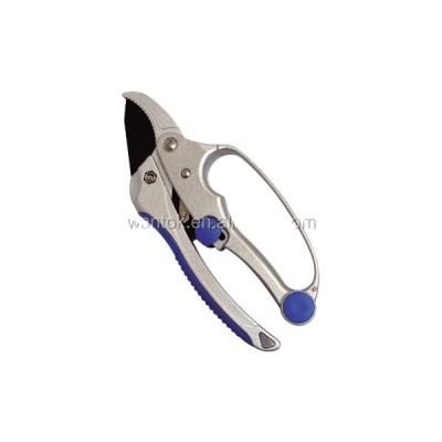 China TPR Grip SE755A Ratchet Pruner for Garden Maintenance in Any Color for sale