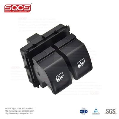 Cina Interruttore alzacristalli lato conducente a 4 pin OE 5G0959858E Connettore per VW Crafter / GOLF VII in vendita