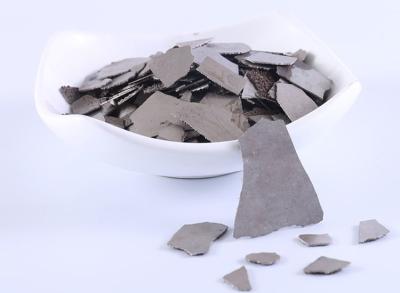 Cina 99,7 mn elettrolitico Matel dei fiocchi del metallo del manganese per l'additivo di fabbricazione dell'acciaio in vendita