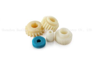 China POM PP Plastic Transmission Gears / Precision Spur Gears Customized Size for sale