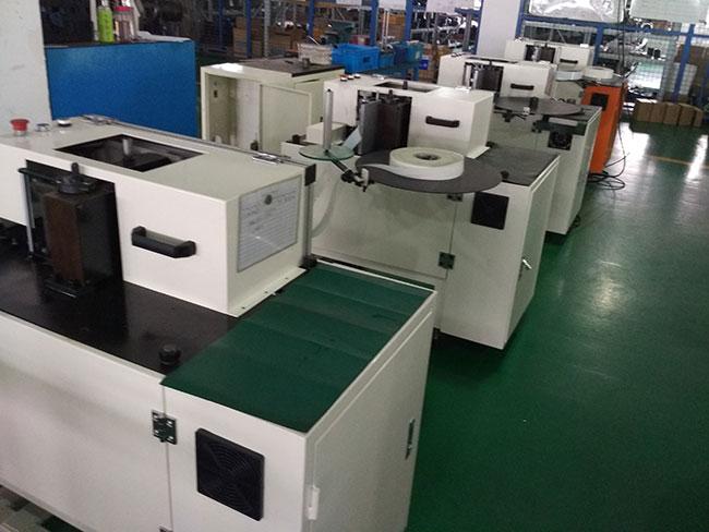 SMT-C100 Slot Insulation Machine in operation