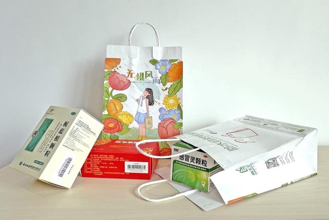 Various applications of waterproof self-sealing paper bags in different industries