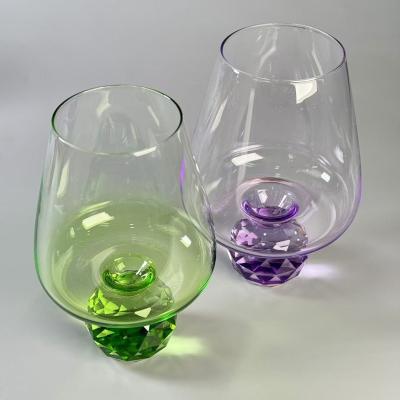 China Handgeblazen wijnglas met kristallen kleurgradiënt uniek wijnglas als cadeau voor feest Te koop