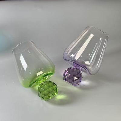 China Handgeblazen wijnglas met kristallen kleurgradiënt uniek wijnglas als cadeau voor feest Te koop