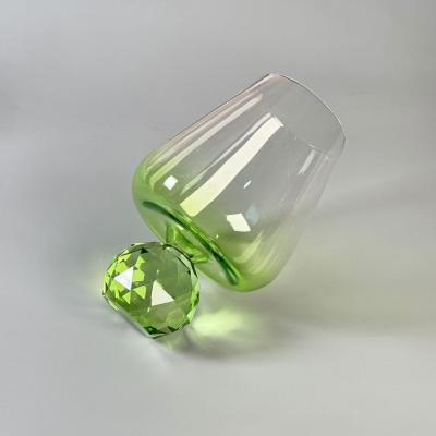 China Handgeblazen wijnglas met kristallen kleurgradiënt uniek wijnglas als cadeau voor feest Te koop