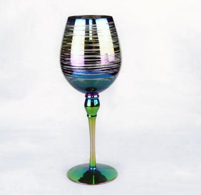 Cina I cerchi del laser modellano il gambo iridescente di Crystal Wine Glass With Pearl in vendita