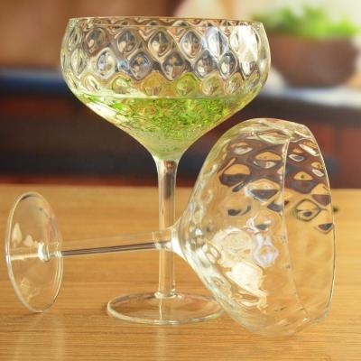 Cina Forma ottica Crystal Cocktail Glasses gigante dell'ananas in vendita