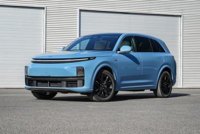 Cina LEADING IDEAL L7 Chinese EV Cars Hybrid Ultra Luxury SUV 210KM in vendita