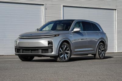 Cina LEADING IDEAL L7 Chinese EV Cars Hybrid Ultra Luxury SUV 210KM in vendita