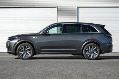 Cina LEADING IDEAL L7 Chinese EV Cars Hybrid Ultra Luxury SUV 210KM in vendita