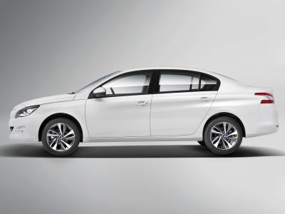 Cina DongFeng FuKang ES600 Puro Sedana Eletrica Taxi 430KM durata della batteria in vendita