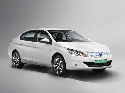 Cina DongFeng FuKang ES600 Puro Sedana Eletrica Taxi 430KM durata della batteria in vendita
