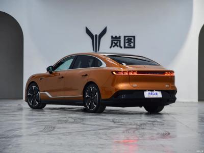 China Voyah Chasing PHEV Sedan Chinese Electric Sedan 1.5T Engine Cruising Range 1227KM for sale
