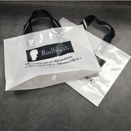 Quality Trending Products Customized Logo Print PE Plastic Shopping Bag With Logo for sale