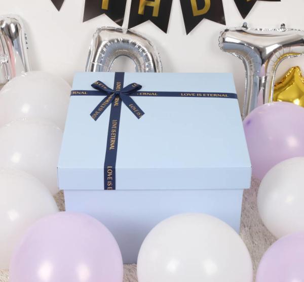 Quality Customize End Boutique Luxury Paper Gift Box With Ribbon Lid for Birthday for sale