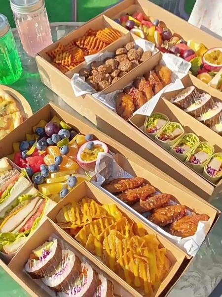 Quality Customized Take Away Fast Food Package 25*36*8cm for Chemical Pulp and Custom for sale