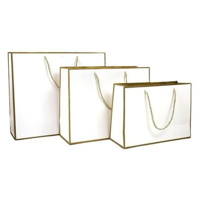 China Luxury Custom Gift Bags Packaging Shopping Bag With Customer'S Demands Thickness for sale