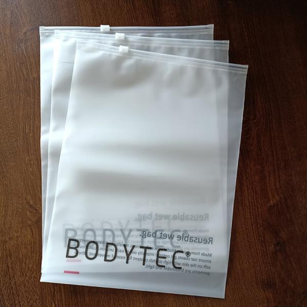 Quality Custom Low MOQ Plastic Zipper Bag Shrink Bag for Clothing Zipper Frosted for sale