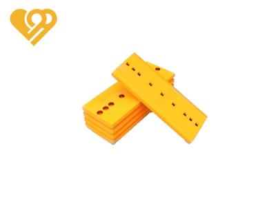 Cina L'usura del bulldozer dell'OEM parte il colore di giallo della lama del secchio dell'avanguardia T127297 in vendita