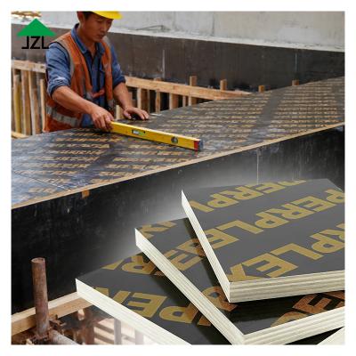 China Anti-slip Film Overlaid Plywood 18mm Outdoor E2 1 Year Eco-Friendly Veneer Boards 0.5mm Construction Recycle Core for sale