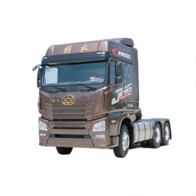 Cina Jiefang JH6 6x4 4x2 8x4 trattore con sospensione a aria sedile del conducente e sistema multimediale in vendita