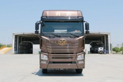 Cina Jiefang JH6 6x4 4x2 8x4 trattore con sospensione a aria sedile del conducente e sistema multimediale in vendita