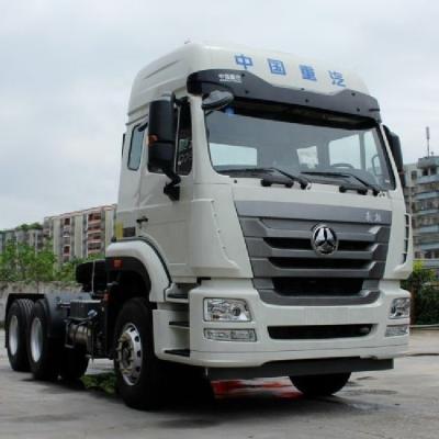 中国 12 前向きシフト SinotruK Haohan J7G 4*2 6*4 CHG LNG 特殊トラック トラクションヘッド 販売のため