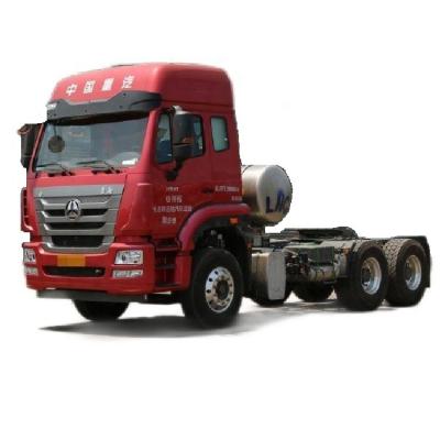 中国 SinotruK Haohan J7G 重型トラック 4*2 6*4 トラクショントラック CHG LNG 31-40T容量 販売のため