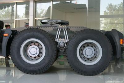 Cina 6*4 Manuale di guida a sinistra/destra HOWO A7 CHG LNG Tractor Truck Head con velocità di controllo in vendita