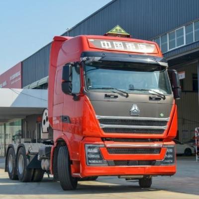 中国 6シリンダー HOWO TH7 4*2 6*4 トラクター CHG LNG トラックヘッド 危険品輸送 販売のため