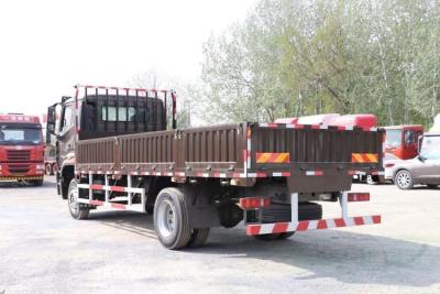 China Sinotruk National Heavy Duty Truck HOWo NX 220HP 4X2 6.75m Hurdle Truck para Van Cargo à venda