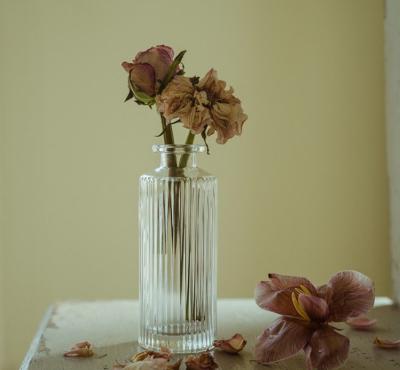 China Bud Vase - Smaller Size Decorative Glass Flower Vase for Floral Arrangements, Weddings, Home Decor or Office for sale