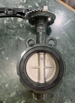 China CF8 Gietijzeren plaat Watermedia 10K Handle Handmatig bediend DK Wafer Butterfly Valve Te koop
