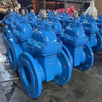 Cina Controllo dell'acqua con 12 pollici di resistenza seduta valvola di cancello a scivolo Standard GB DIN ANSI GOST in vendita