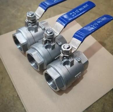China Stainless Steel 304 316 DN20-NPT 2PC Internal Thread Ball Valve for Hydraulic Systems for sale