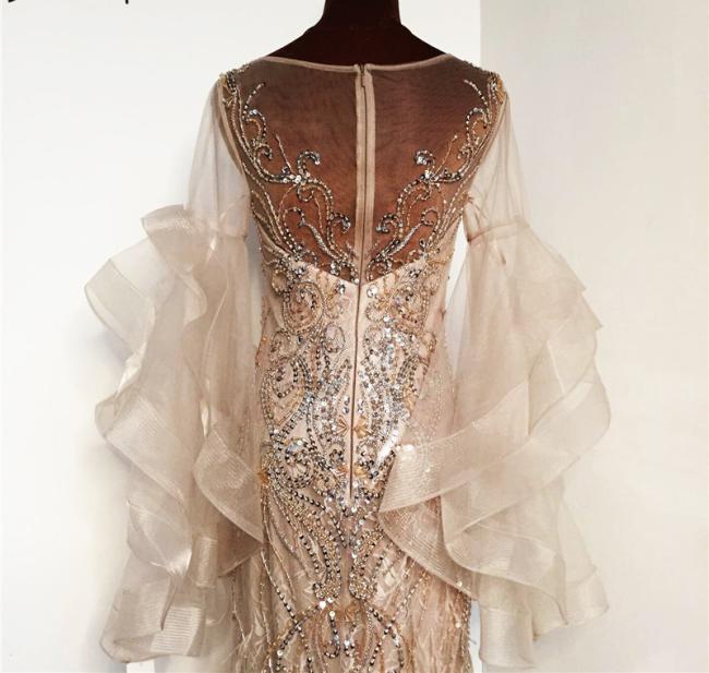 Hot Selling Sequined Sex Beading Ball Dress Luxury Feather Evening Party Dress Mermaid Bridesmaid Gowns Plus Size