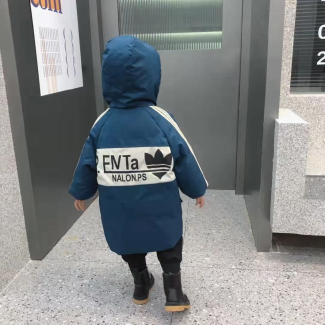 Hot Children&prime; S Winter Down Coat for Girls and Boys Clothes Waterproof Outdoor Hooded Coat