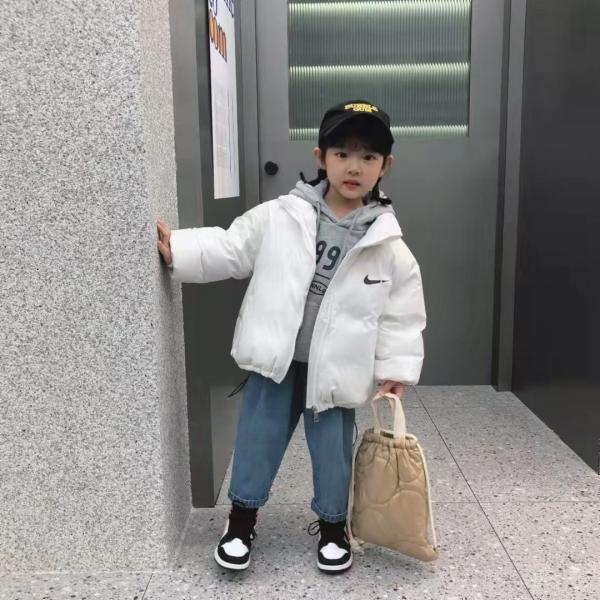 Quality 2 Colors Children′ S Winter Down Coat for Girls and Boys Clothes Waterproof for sale