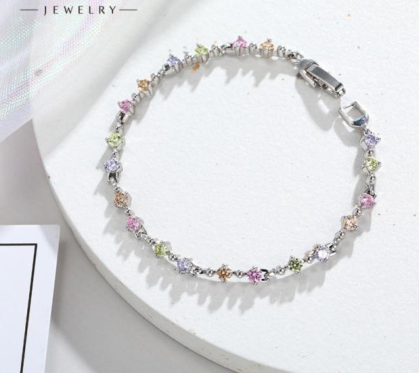 Quality 2021 New Bracelet Alloy 24 K Platinum Plating with Zircon for sale