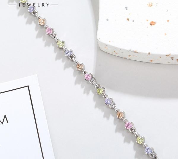 Quality 2021 New Bracelet Alloy 24 K Platinum Plating with Zircon for sale