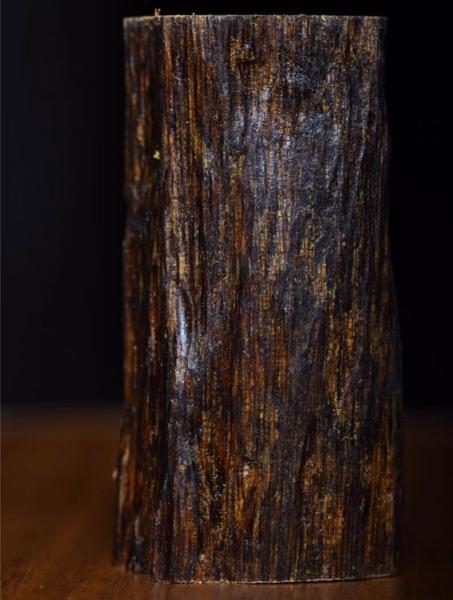 Quality Raw Earthy Old Material Natural OUD Agarwood  For Ornaments 50g Pack for sale