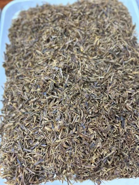 Quality Sinking Water Grade Full Oil Hainan Chinese Agarwood Incense Powder Hook Silk for sale