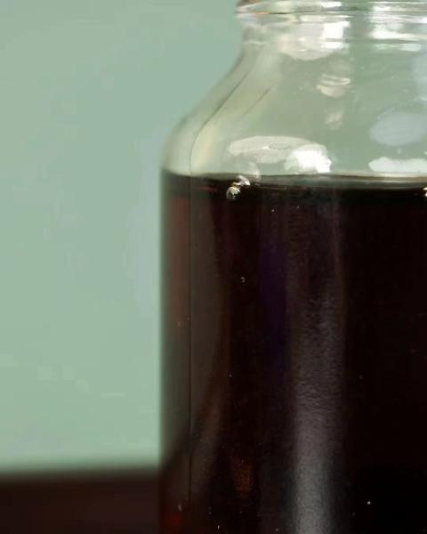 Quality Pure Agarwood Essential Oil Bottled Ancient Firewood Distillation And Extraction for sale